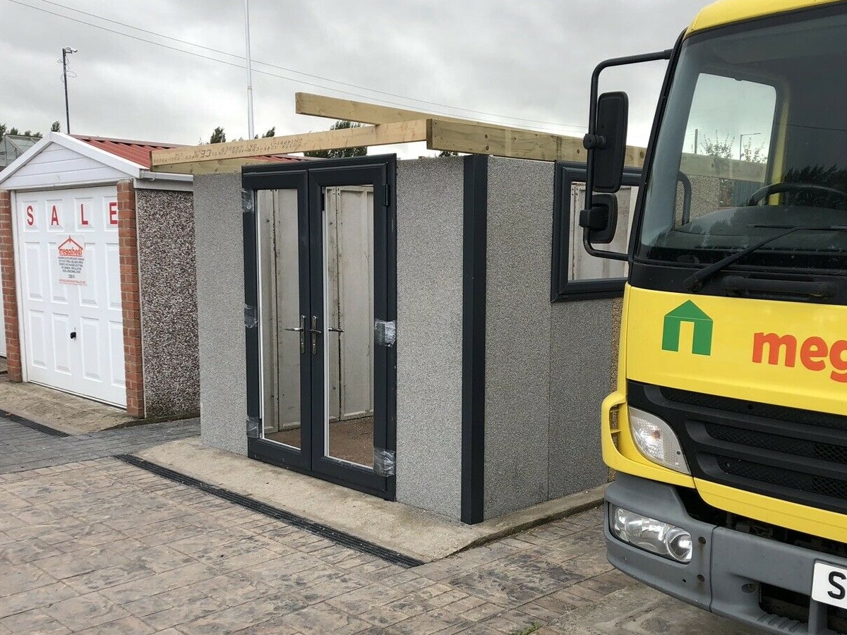 Resin Coated Modern Concrete Garages | New Concrete Garage Finishes